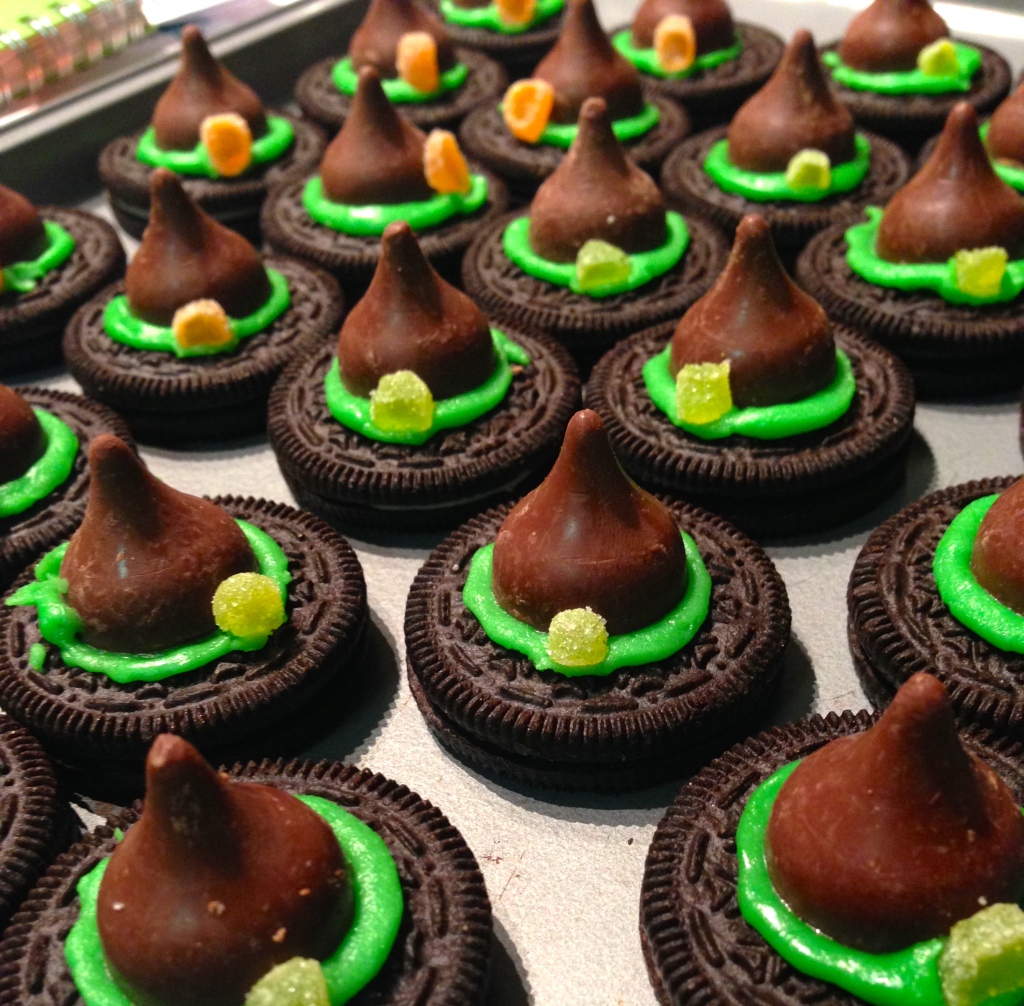 Oreo Witches Hats are fun Halloween Treats - Deep Fried Fit
